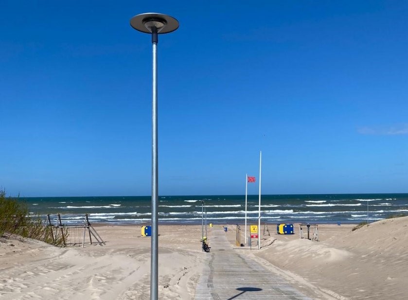 Ventspils pludmalē par 108 330 eiro veikti dažādi pieejamības ...